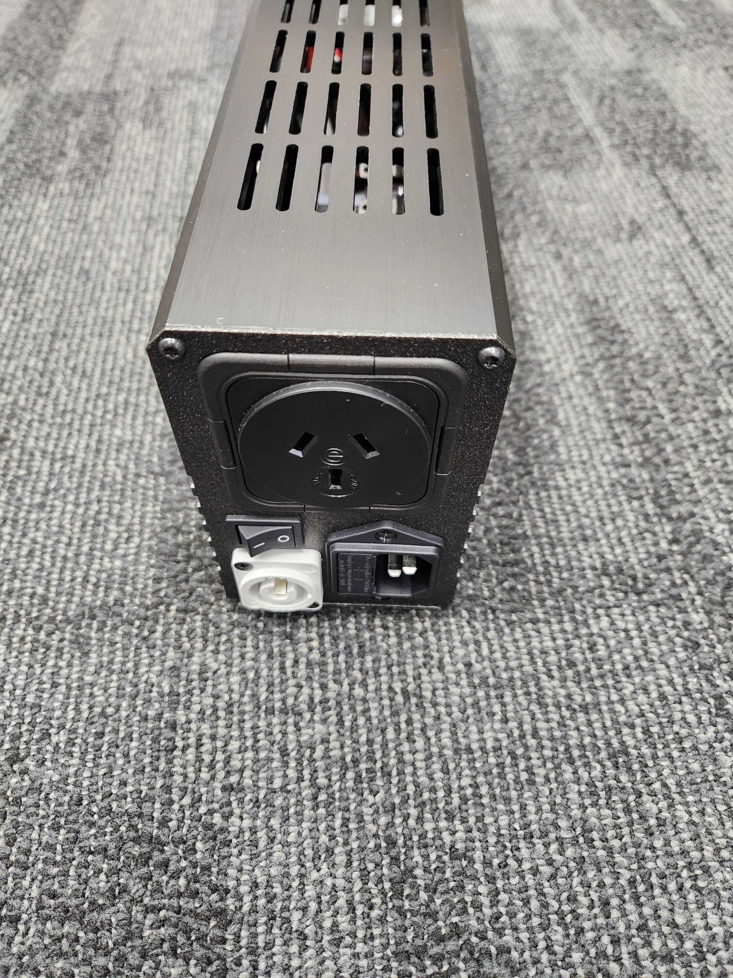 IsoTek EVO3 Genesis One Power Conditioner Black with Display ...