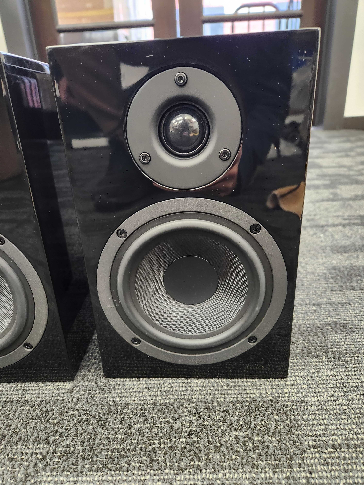 Pro-Ject Speaker Box 5 Bookshelf Speakers Piano Black - Commercial ...